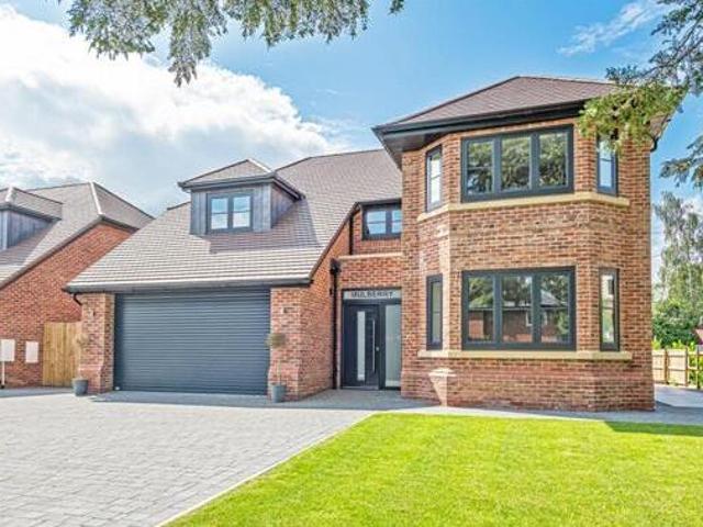 4 Bedroom Detached House For Sale In Kingsley