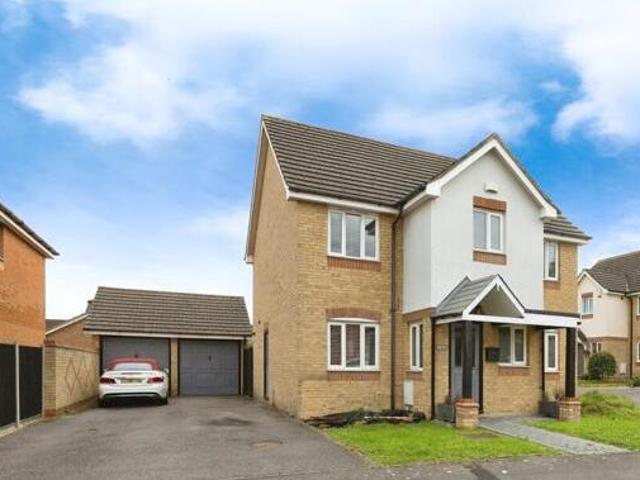 4 Bedroom Detached House For Sale In Kingsnorth