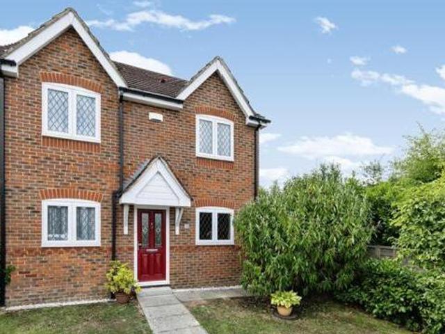 4 Bedroom Detached House For Sale In Kingsnorth
