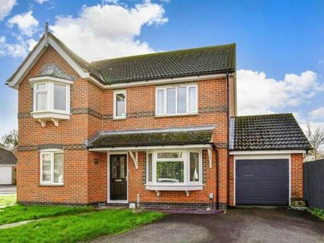 4 Bedroom Detached House For Sale In Kingsnorth, Ashford