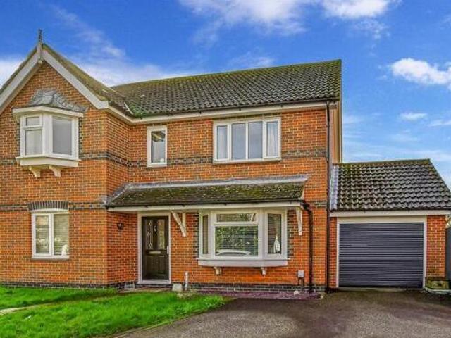 4 Bedroom Detached House For Sale In Kingsnorth, Ashford