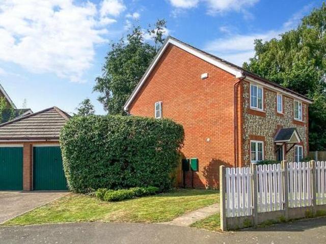 4 Bedroom Detached House For Sale In Kingsnorth, Ashford