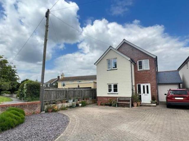 4 Bedroom Detached House For Sale In Kirby le soken