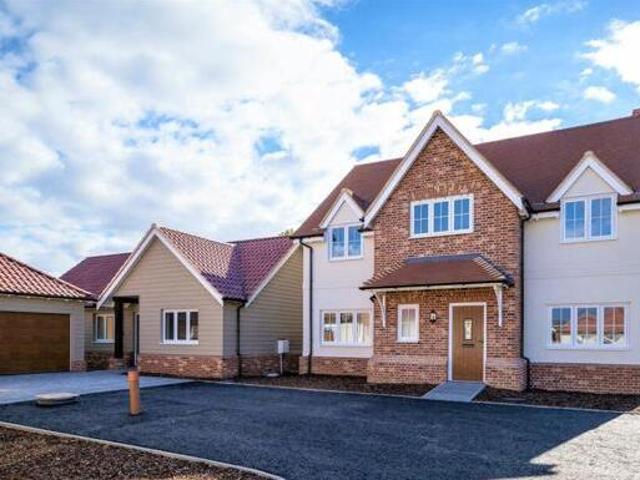 4 Bedroom Detached House For Sale In Kirby le soken