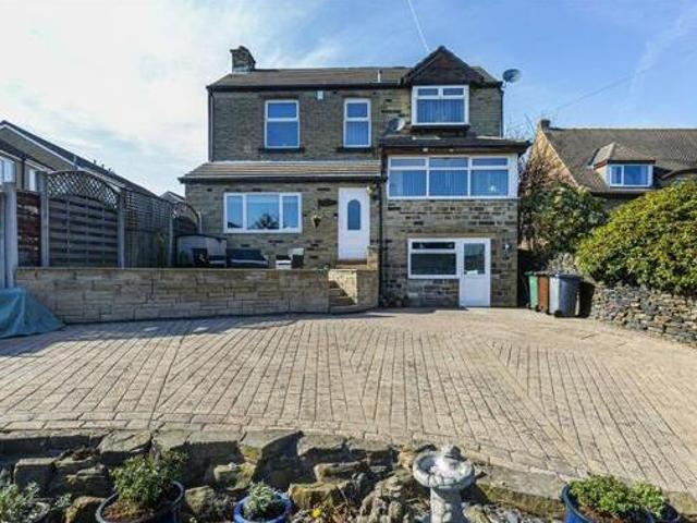 4 Bedroom Detached House For Sale In Kirkheaton