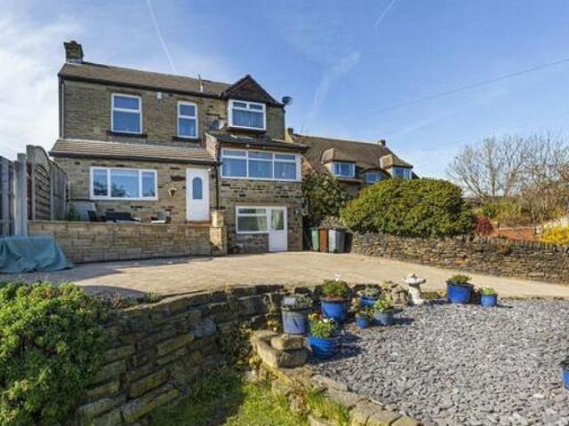 4 Bedroom Detached House For Sale In Kirkheaton