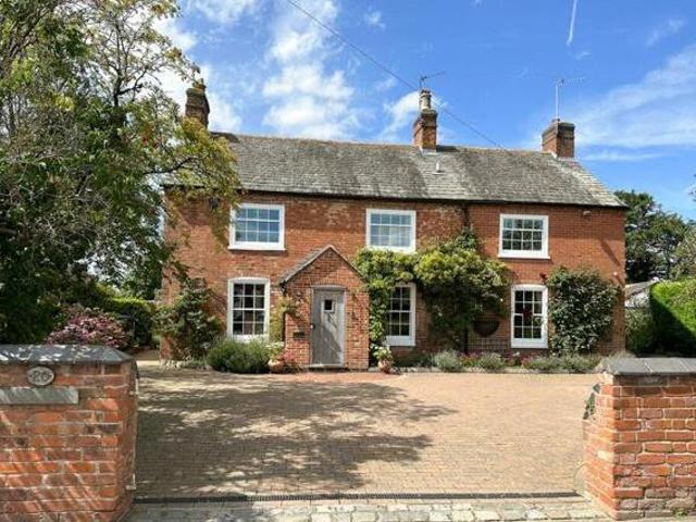 4 Bedroom Detached House For Sale In Hoton