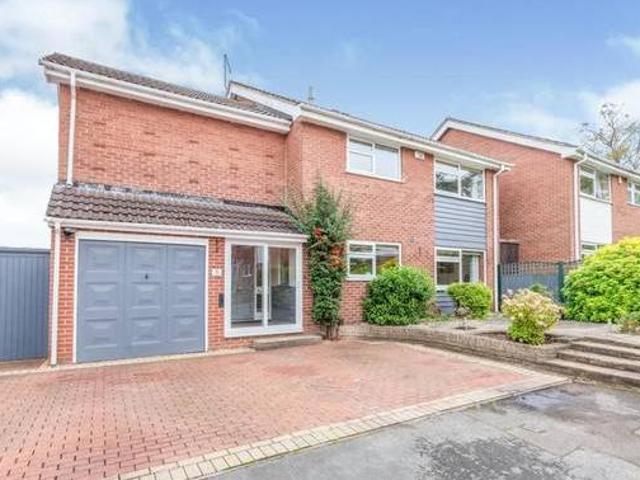 4 bedroom detached house for sale in Houghton Close Nottingham NG16 NG16