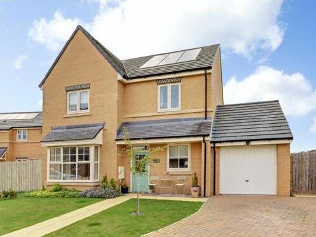 4 Bedroom Detached House For Sale In Houghton Le Spring, Tyne And Wear