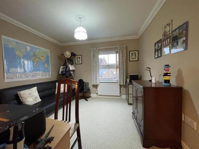 4 bedroom detached house for sale in Howland Close, Eastbourne, BN23