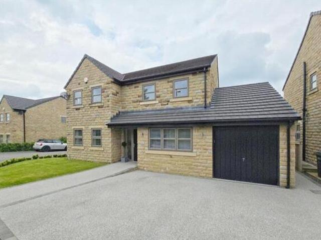 4 Bedroom Detached House For Sale In Hoyland, Barnsley
