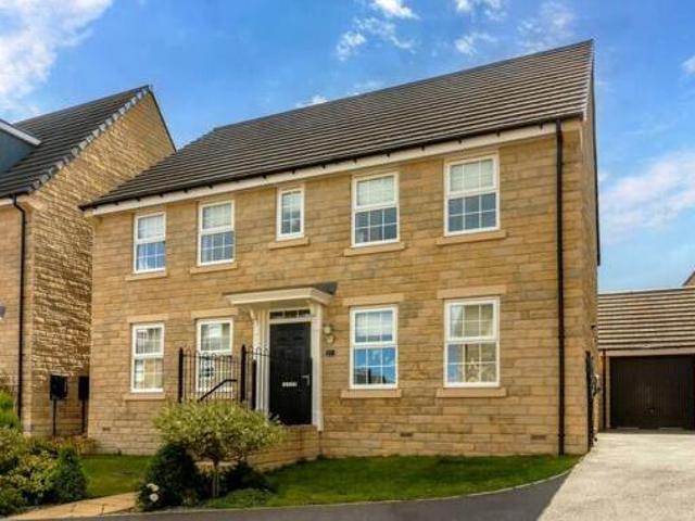 4 Bedroom Detached House For Sale In Hoylandswaine, Sheffield