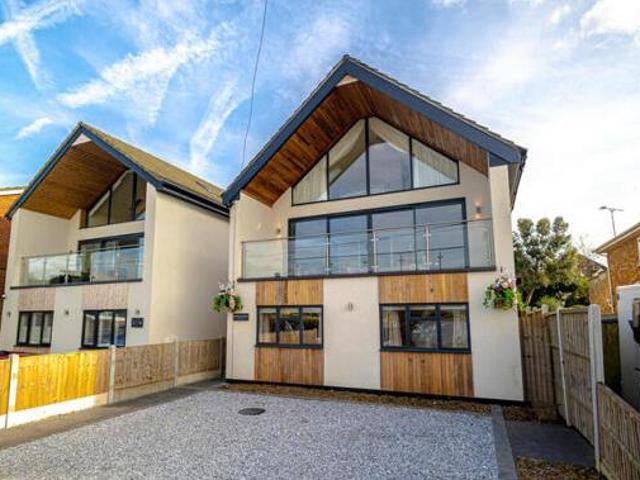 4 Bedroom Detached House For Sale In Hockley