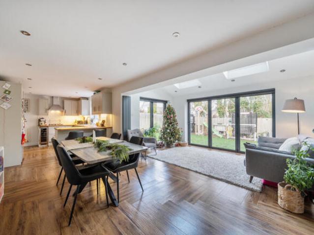 4 bedroom detached house for sale in Hodds Hill, Swindon, SN5 5BJ, SN5