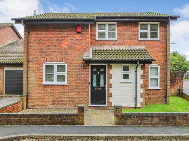 4 Bedroom Detached House For Sale In Holbury