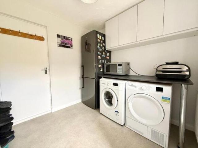 4 bedroom detached house for sale in Holford Way, Luton, LU3