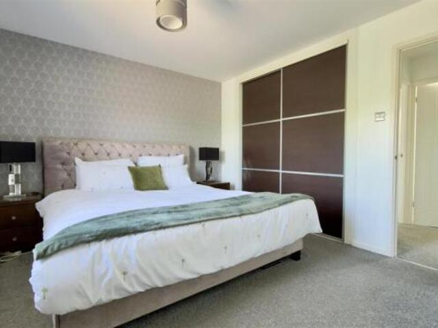 4 bedroom detached house for sale in Holly Walk, Hampton Hargate, Peterborough, PE7