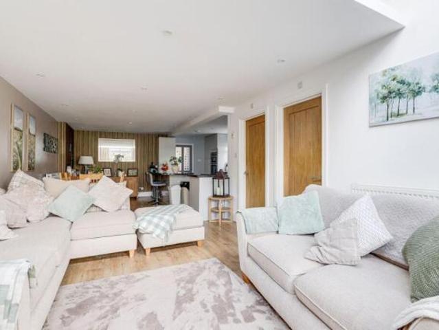 4 bedroom detached house for sale in Hollydale Road, Nottingham, NG3