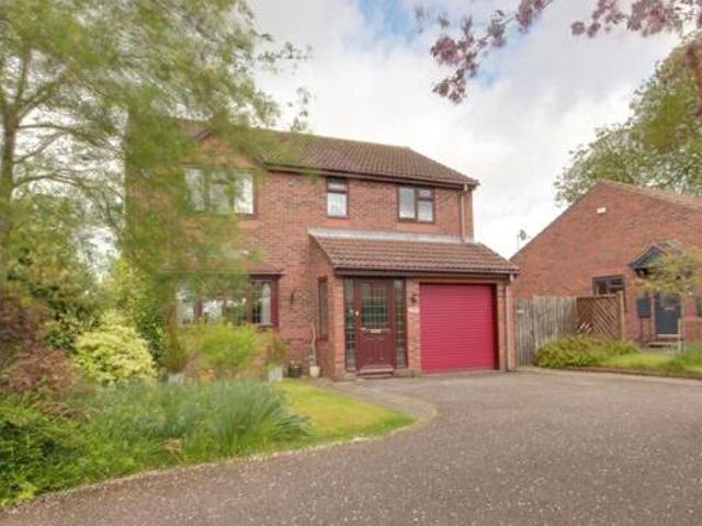 4 Bedroom Detached House For Sale In Holme on spalding moor