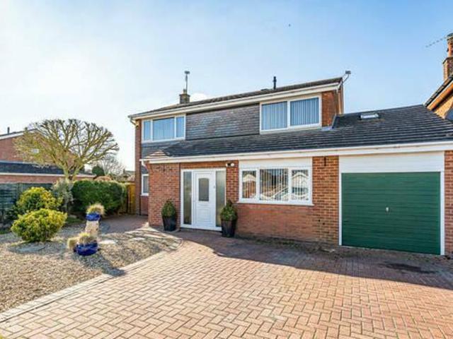 4 bedroom detached house for sale in Home Close Road HoughtonontheHill Leicester LE7