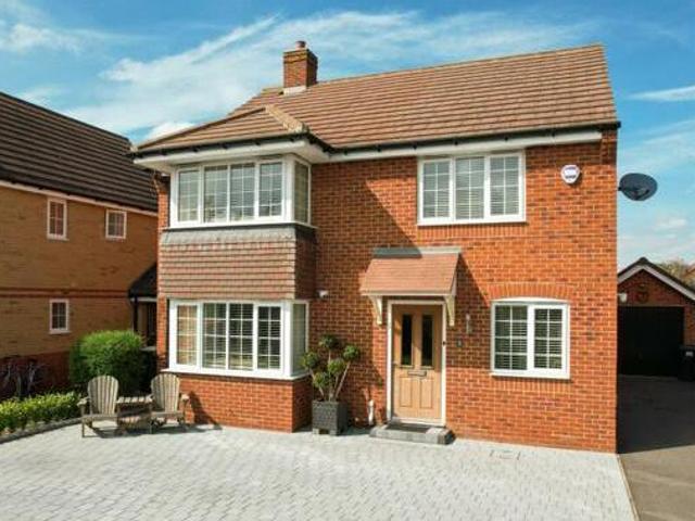 4 Bedroom Detached House For Sale In Honeybourne