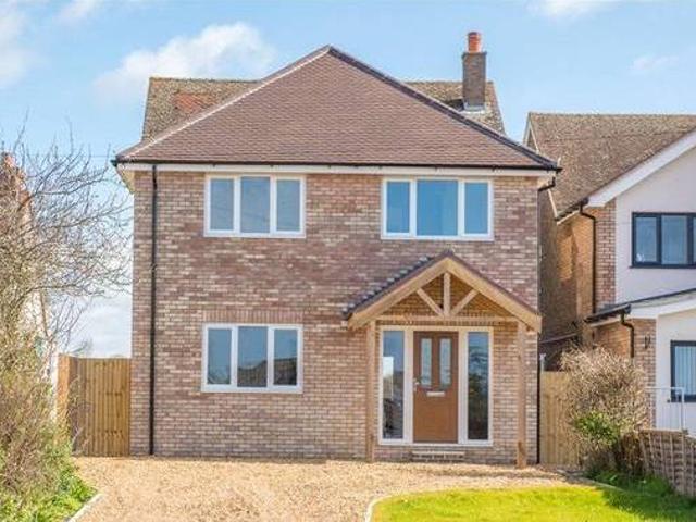 4 bedroom detached house for sale in Hookhams Lane Renhold Bedfordshire MK41 MK41