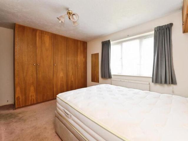 4 bedroom detached house for sale in Hopkins Mead, Chelmer Village, Chelmsford, CM2