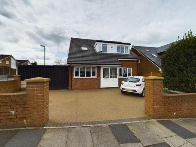 4 Bedroom Detached House For Sale In Hopwood, Heywood