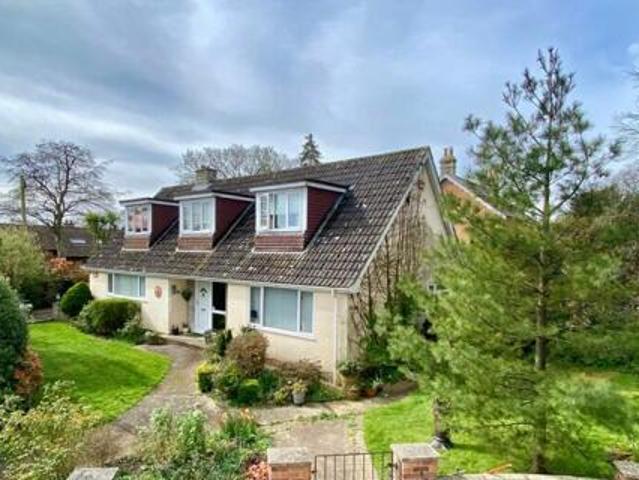 4 Bedroom Detached House For Sale In Hordle, Lymington