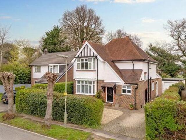 4 Bedroom Detached House For Sale In Horley, Surrey