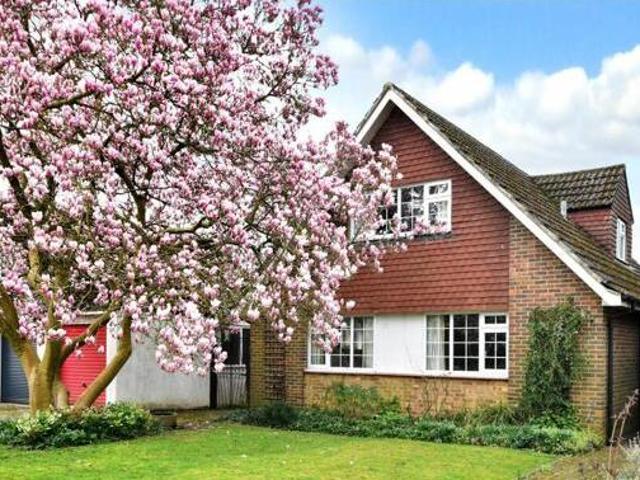 4 Bedroom Detached House For Sale In Horley