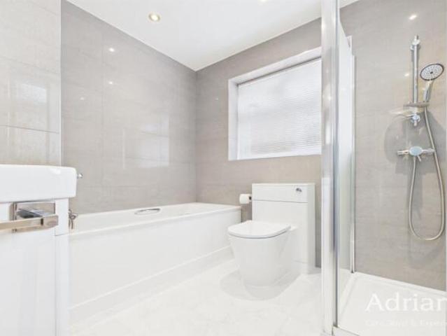 4 bedroom detached house for sale in Hornbeam Close, Moulsham Lodge, CM2 9LW, CM2