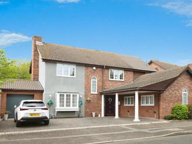 4 Bedroom Detached House For Sale In Hornchurch