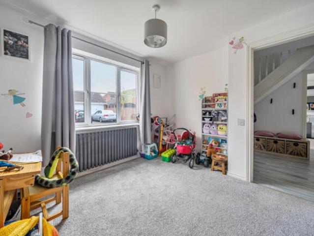 4 bedroom detached house for sale in Hatch Road, Upper Stratton, Swindon, SN3
