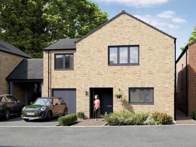 4 Bedroom Detached House For Sale In Hatfield