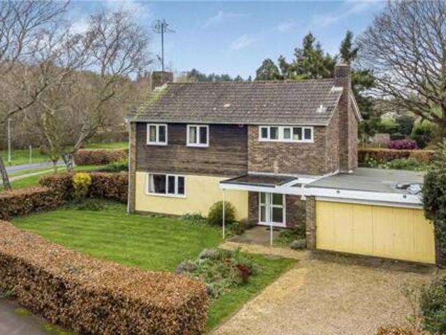 4 Bedroom Detached House For Sale In Hatfield