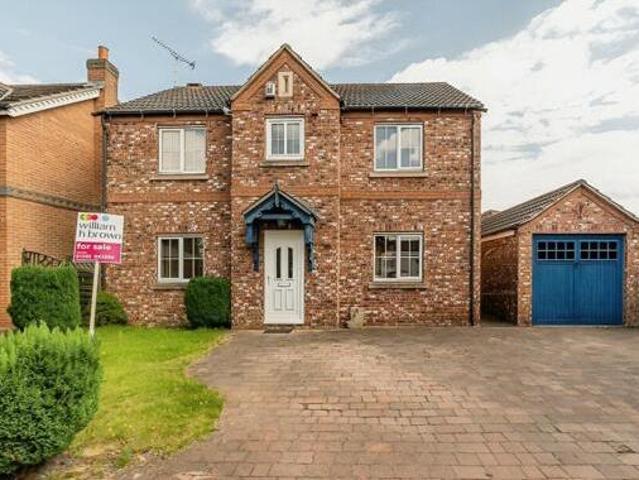 4 Bedroom Detached House For Sale In Hatfield