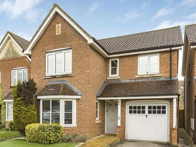 4 Bedroom Detached House For Sale In Hatfield