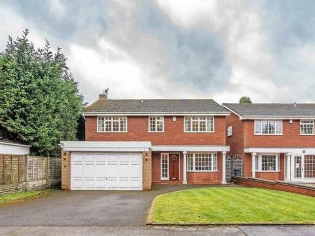 4 bedroom detached house for sale in Hawkeswell Close Solihull B92