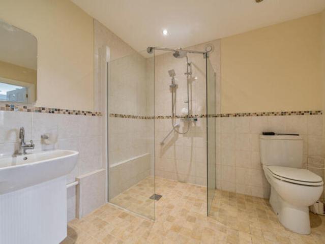 4 bedroom detached house for sale in Hawkinge, FOLKESTONE, CT18