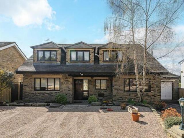 4 Bedroom Detached House For Sale In Hawksworth, Leeds