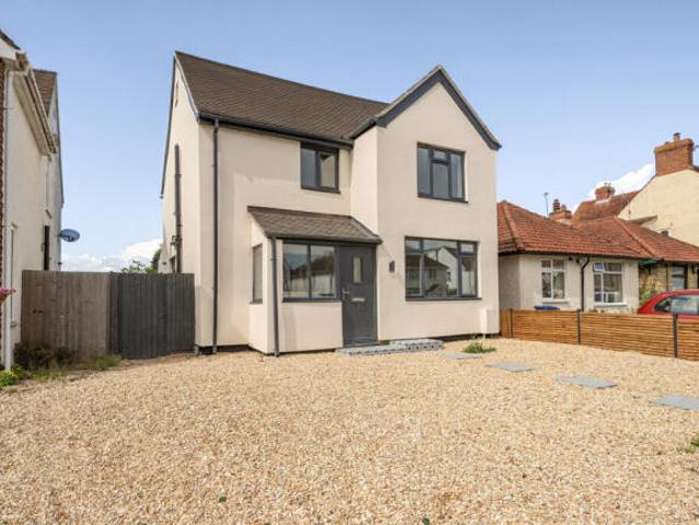 4 bedroom detached house for sale in Hawthorn Avenue, Headington, Oxford, OX3