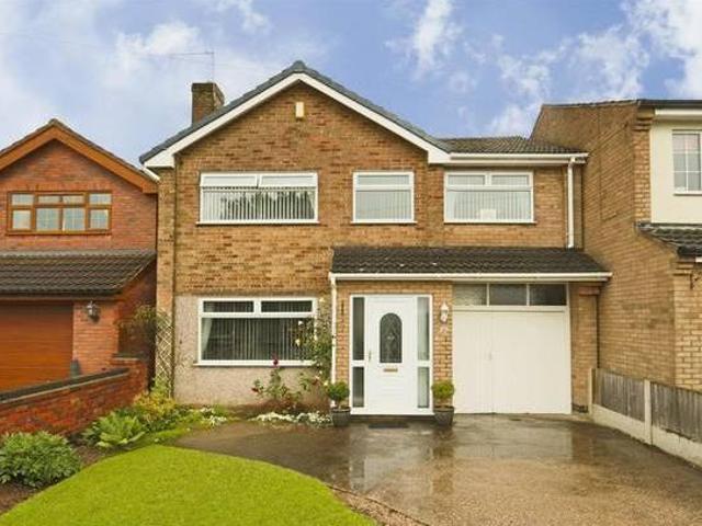 4 bedroom detached house for sale in Hayden Lane Hucknall Nottinghamshire NG15 8BS NG15