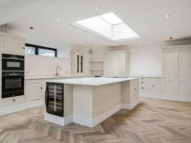 4 bedroom detached house for sale in Hayesden Lane, Tonbridge, TN11
