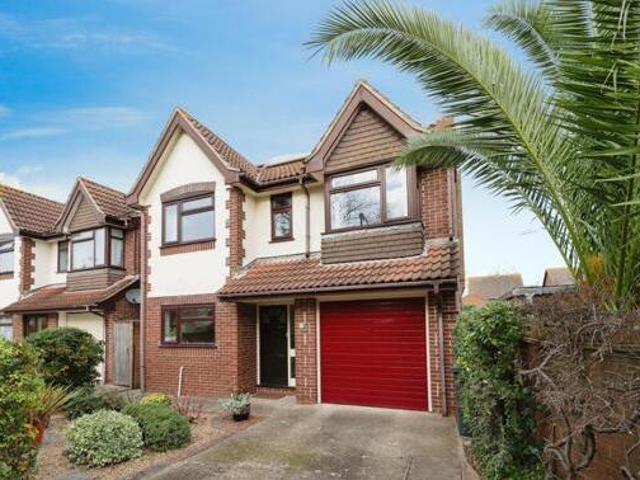 4 Bedroom Detached House For Sale In Hayling Island, Hampshire