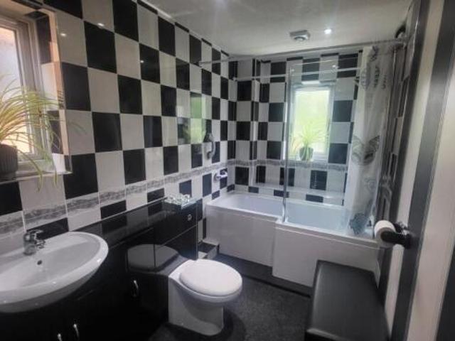 4 bedroom detached house for sale in Haywood Close, Leicester, LE5