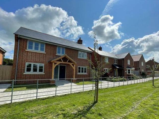 4 Bedroom Detached House For Sale In Hazelbury Bryan