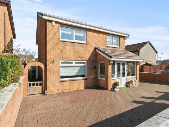 4 bedroom detached house for sale in Haberlea Avenue, Darnley, G53