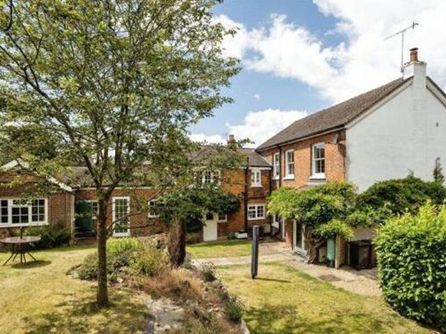 4 Bedroom Detached House For Sale In Hadlow, Tonbridge