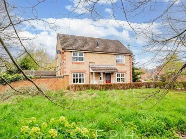 4 Bedroom Detached House For Sale In Hadleigh